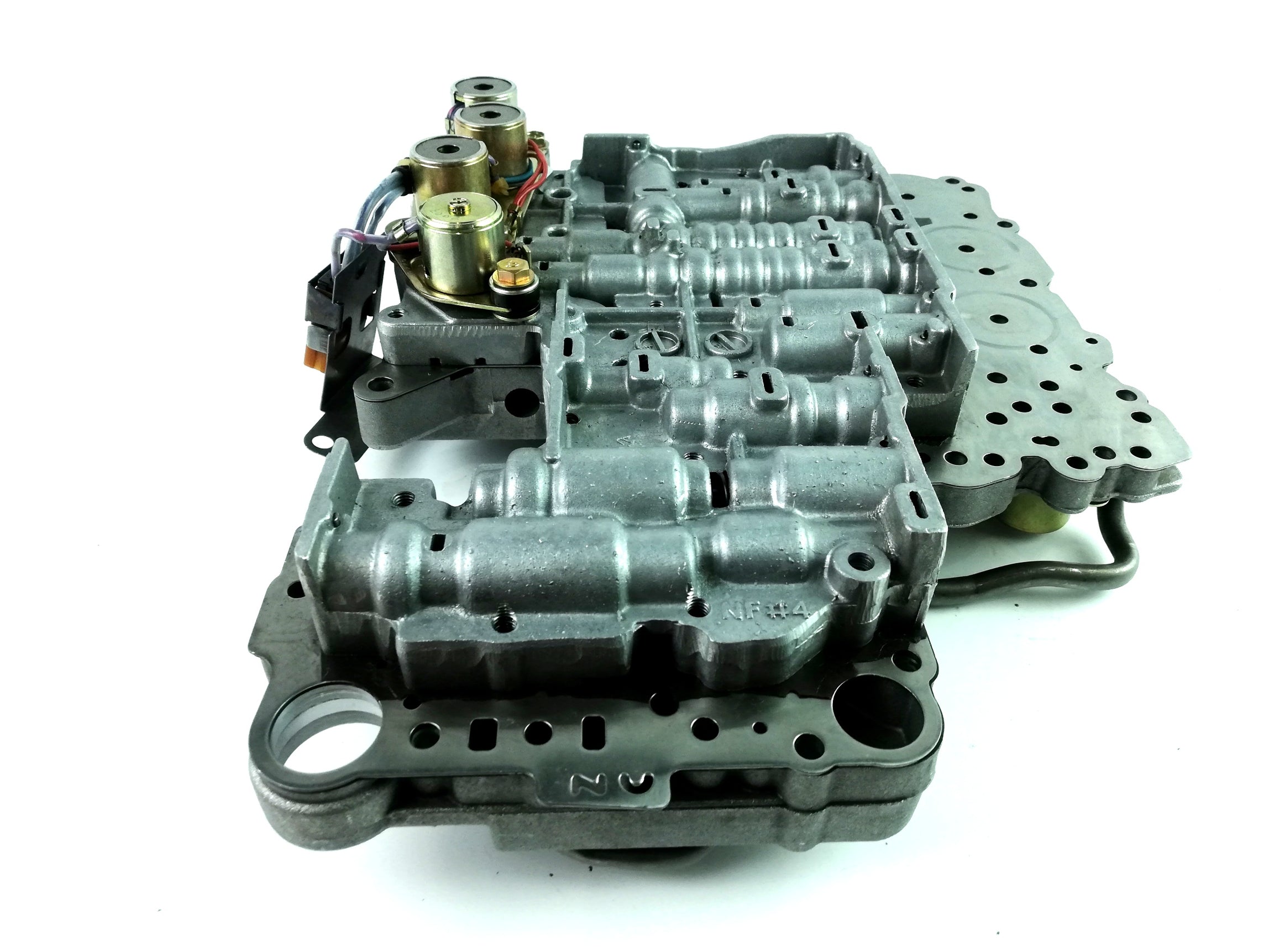 26111800 Valve Body Used Re4r01a Re4f01a — Sun Transmissions